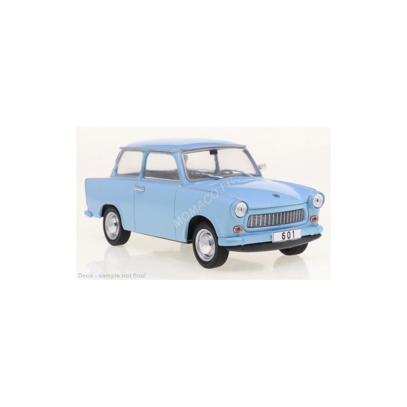 TRABANT 601 1965 BLEU CLAIR