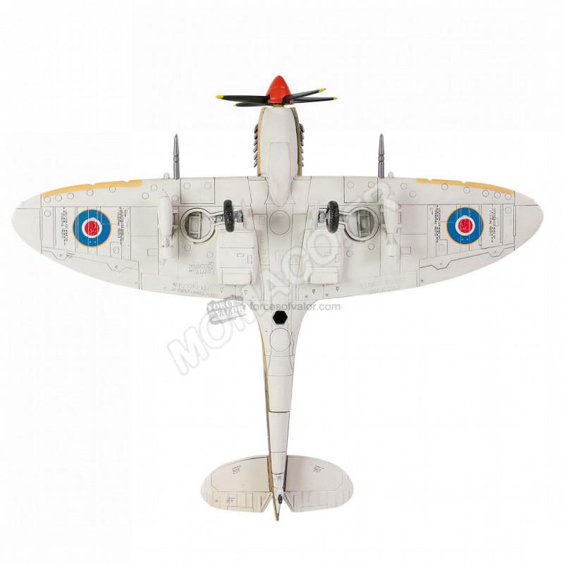 SUPERMARINE SPITFIRE MK.IX ANGLAIS "RCAF" FLT. LT EUG.HORBACZEWSKI ...